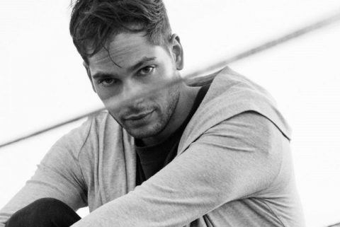 roman reyes foto 1 - La Barandilla